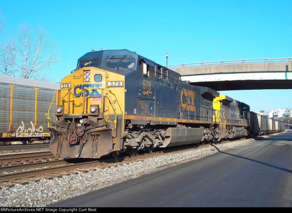 CSX 578 and 446